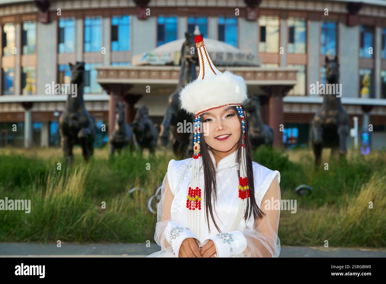 Mongolian girl wearing traditional costume of the Dalhan tribe Stock ...