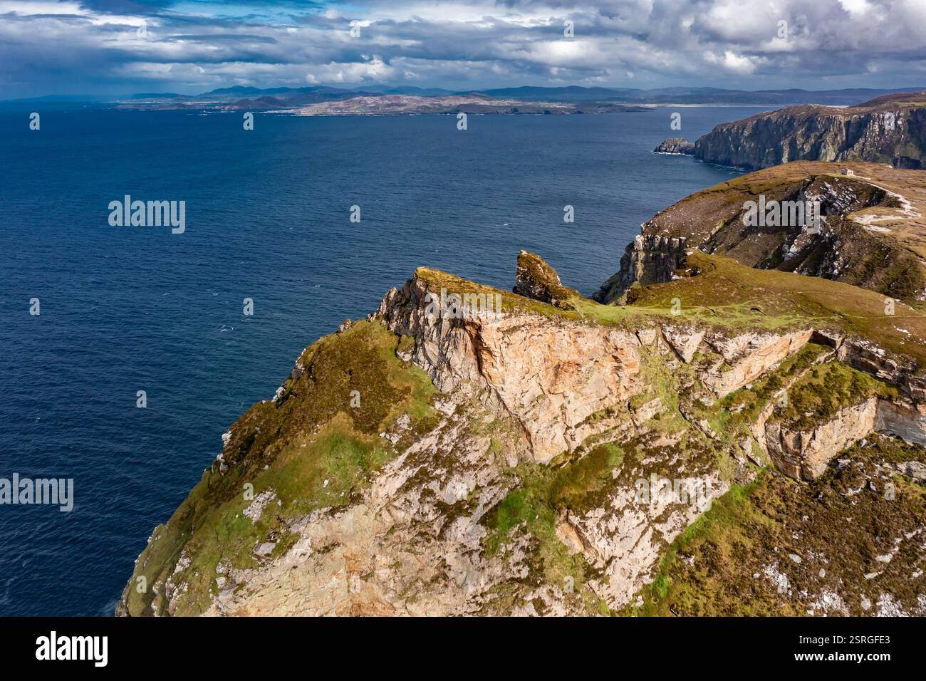 Aerial view of the cliffs of Horn Head at the wild atlantic way in ...