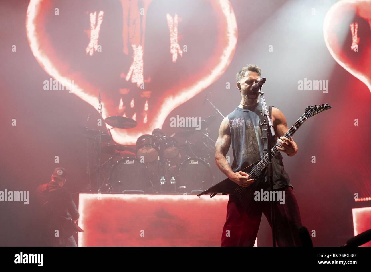Matthew Tuck from Bullet For My Valentine live on The Poisoned ...