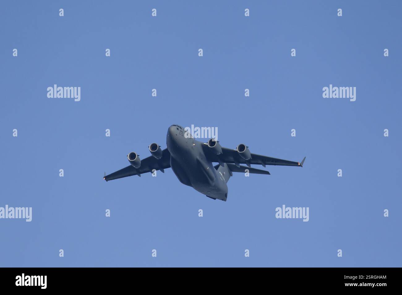 C-17A Globemaster aircraft in United States air force USAF colours ...