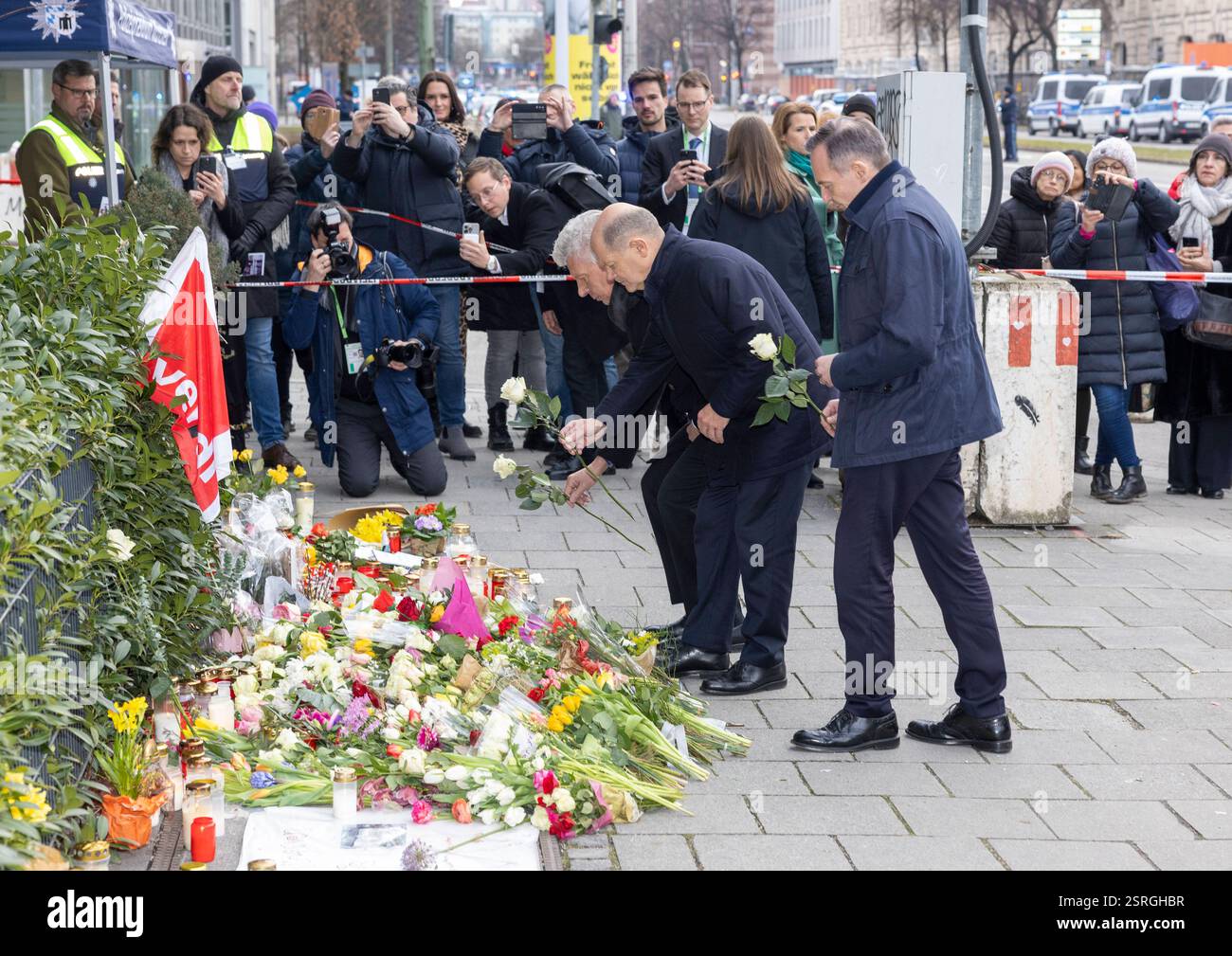 OB Dieter Reiter , Olaf Scholz , Volker Wissing / Bundeskanzler Olaf ...