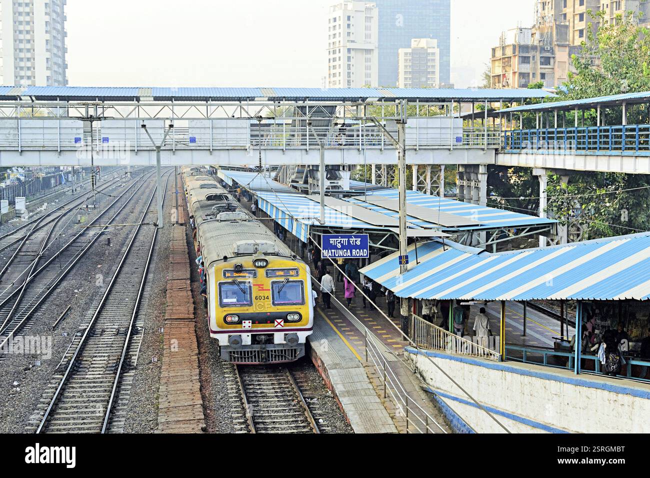 Matunga Road Railway Station, Mumbai, Maharashtra, India, Asia Stock ...