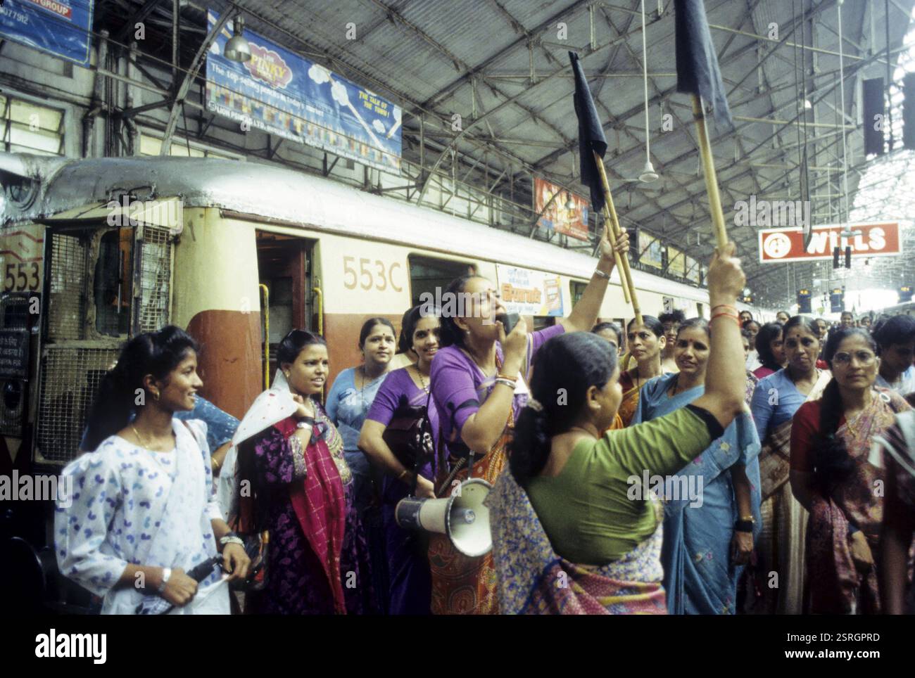 India women protest hi-res stock photography and images - Alamy