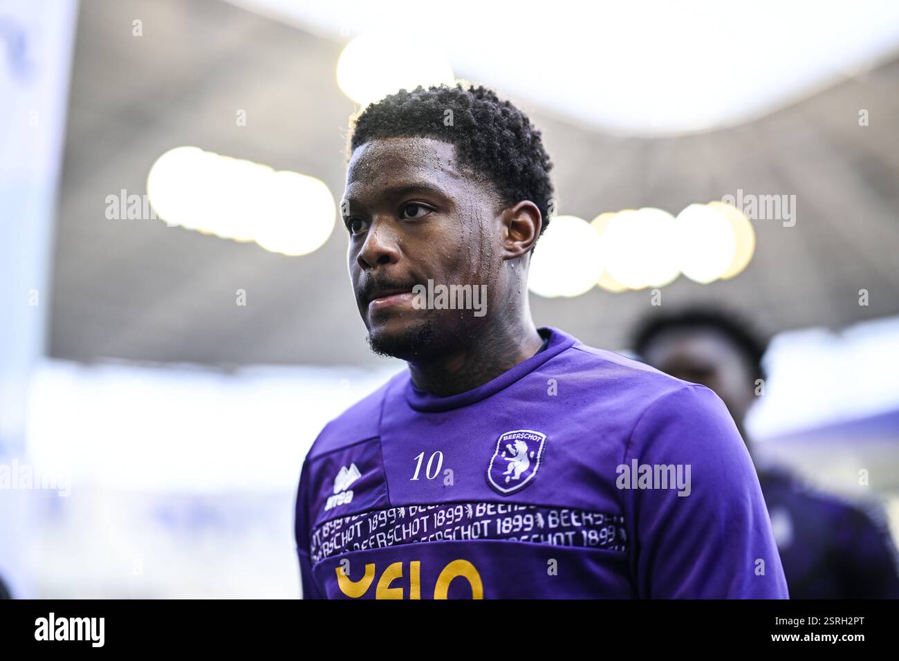 Gent, Belgium. 16th Feb, 2025. Beerschot's Daishawn Redan pictured before a soccer game between ...