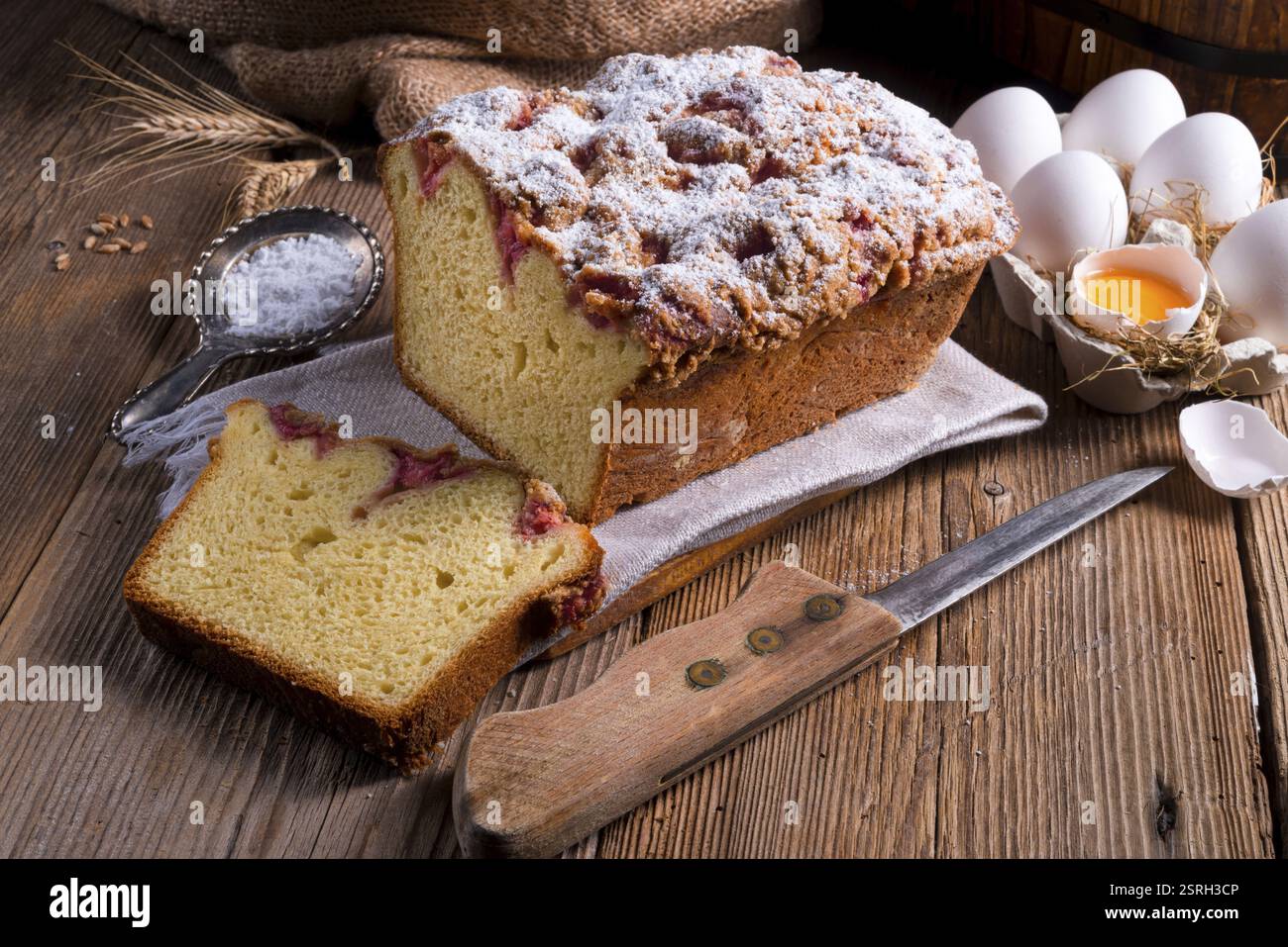 Yeast dough cake Stock Photo - Alamy