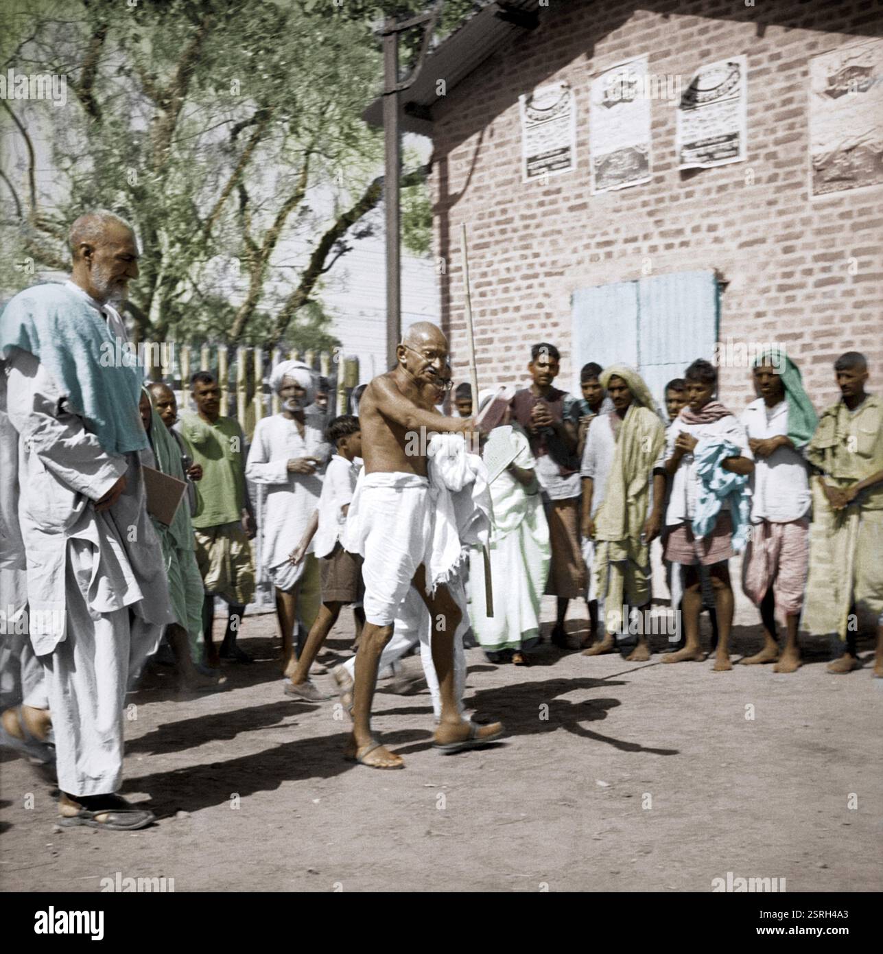Mahatma Gandhi with Abdul Ghaffar Khan during peace march, Bihar, India ...