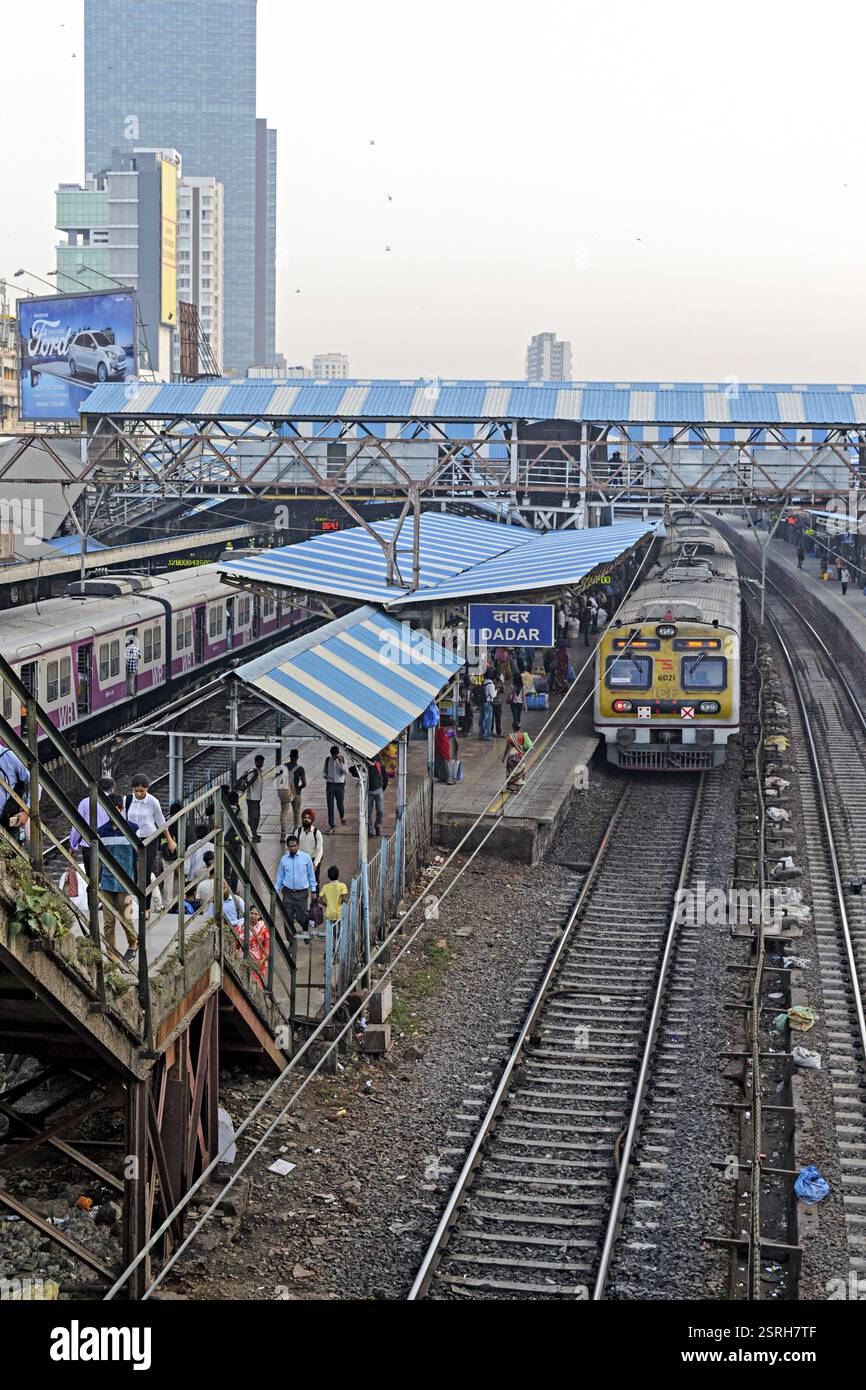 Dadar Railway Station, Mumbai, Maharashtra, India, Asia Stock Photo - Alamy