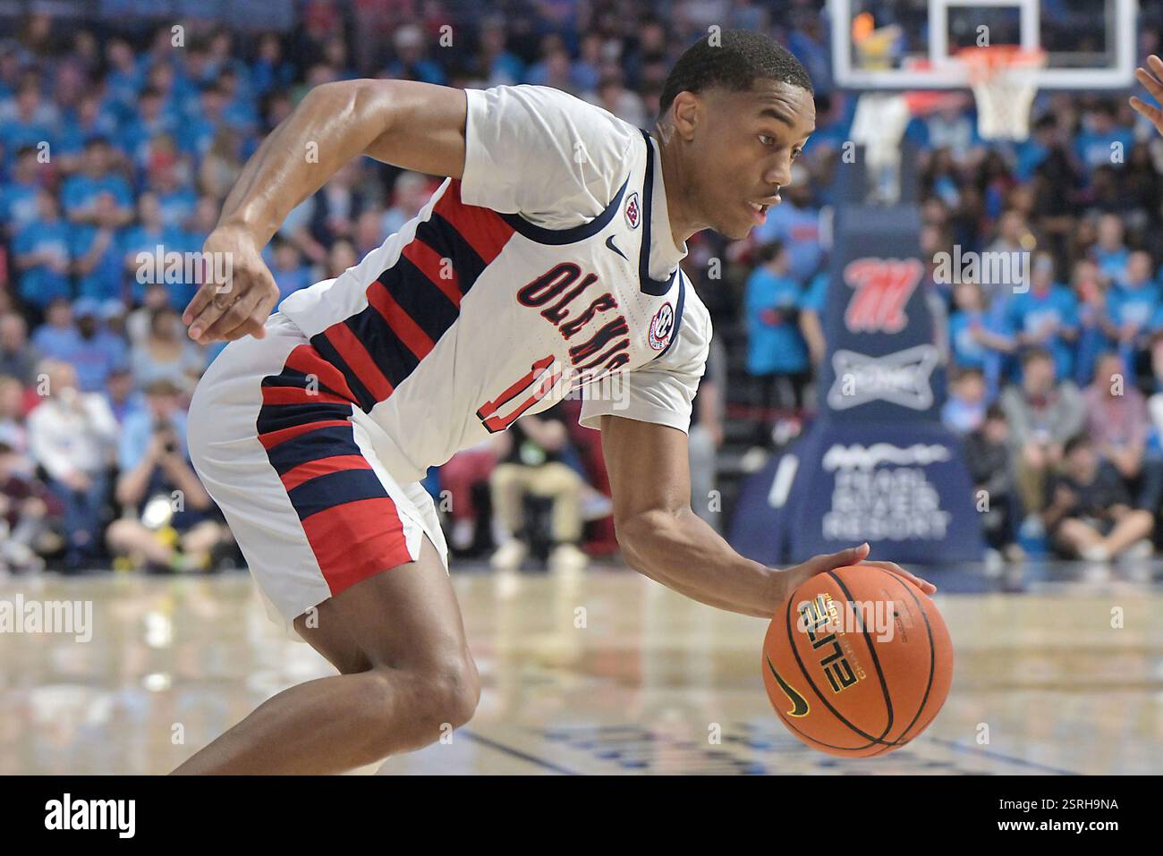 Mississippi guard Matthew Murrell (11) dribbles against Mississippi ...