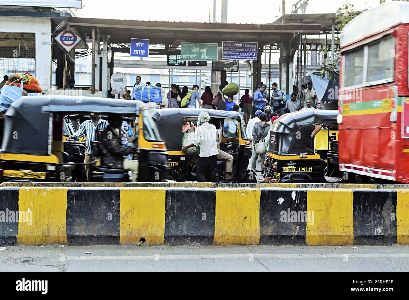 Borivali Railway Station, Mumbai, Maharashtra, India, Asia Stock Photo ...