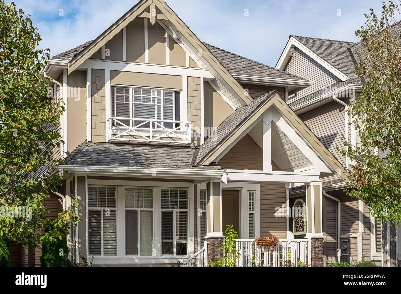 Real Estate Exterior Front Houses. Big custom houses with front yard in ...