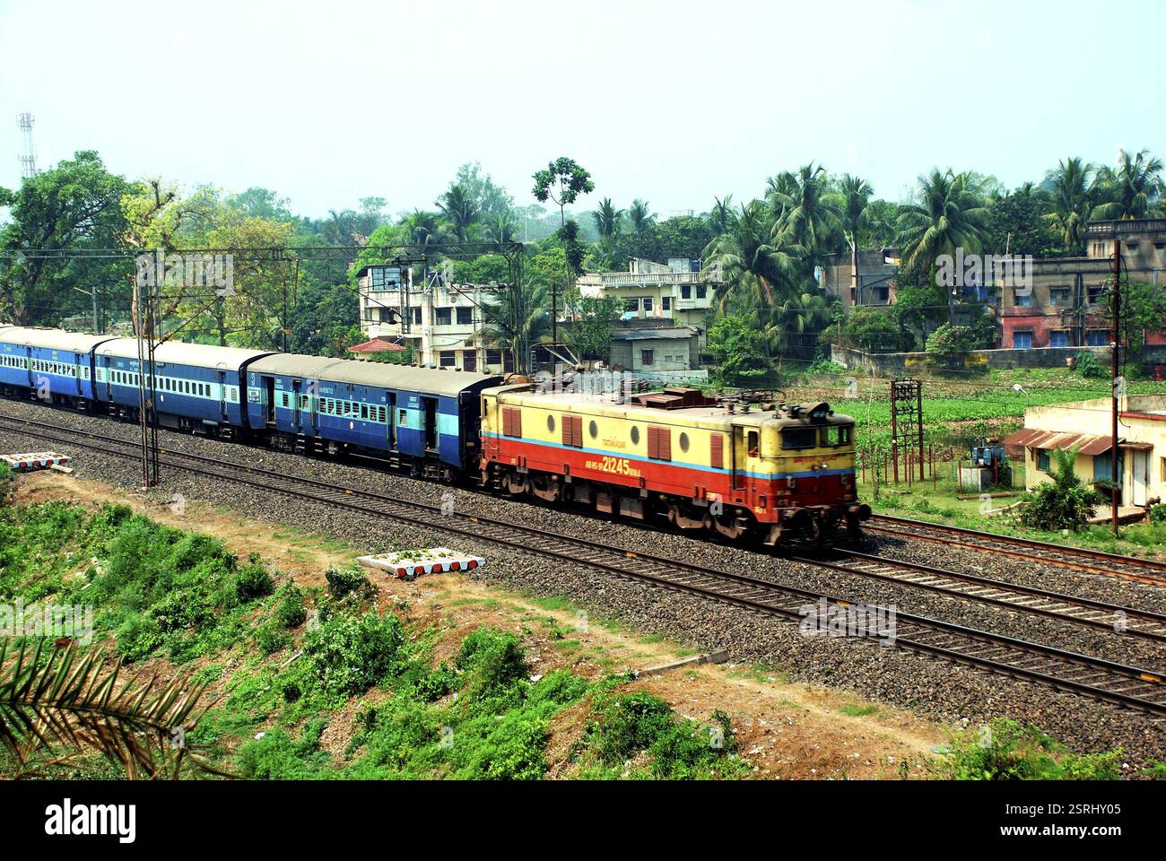 Mail train on track, Calcutta Kolkata, West Bengal, India, Asia Stock ...