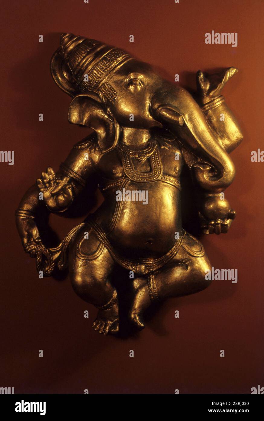 Statue of God Ganesh ganpati Stock Photo - Alamy