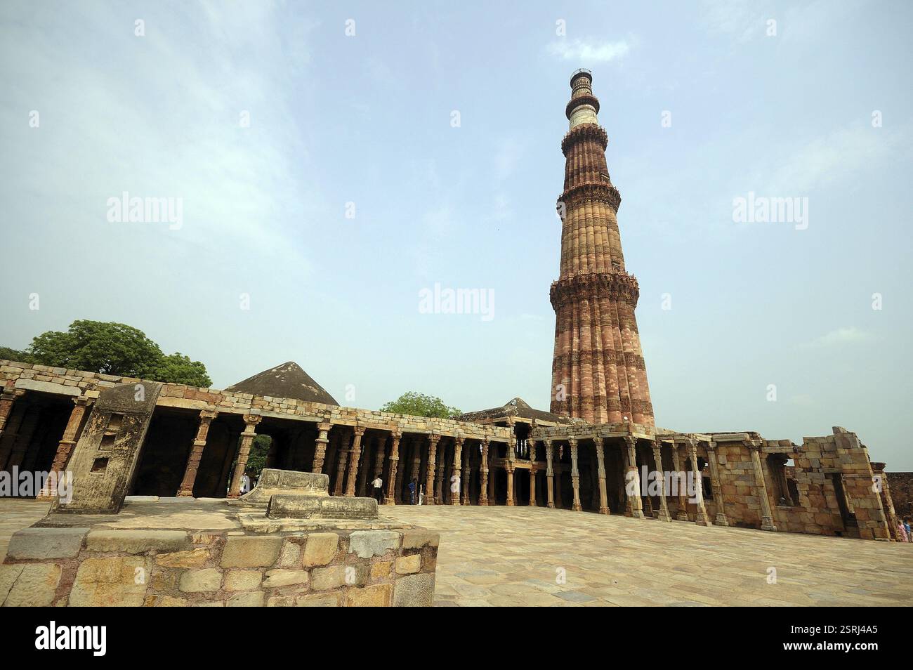 Tomb of iltutmish at Qutub Minar, Delhi, India, Asia Stock Photo - Alamy