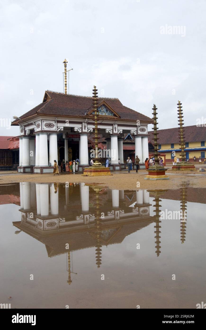 Mahadeva temple at Vaikom is most celebrated and oldest siva temples in ...