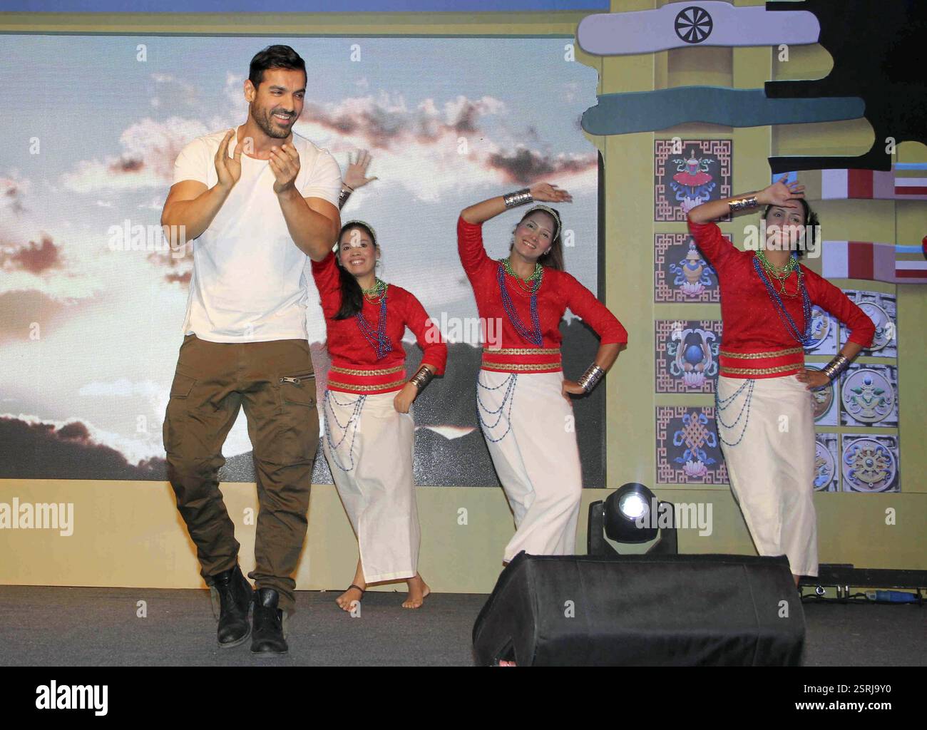Bollywood actor John Abraham swings traditional dancers from the North ...