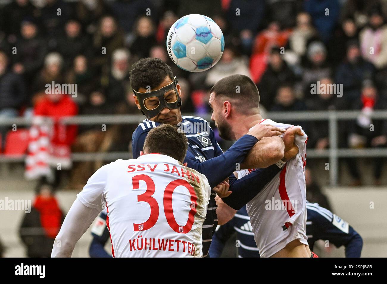 Regensburg, Germany. 16th Feb, 2025. Soccer: Bundesliga 2, Jahn ...