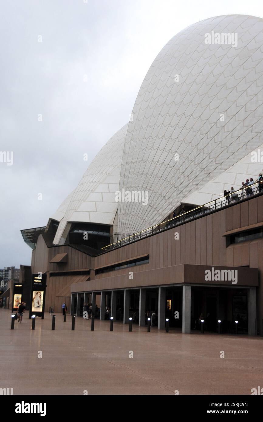 Vertical shot of Sydney Opera House a symbol of Australia's artistic ...