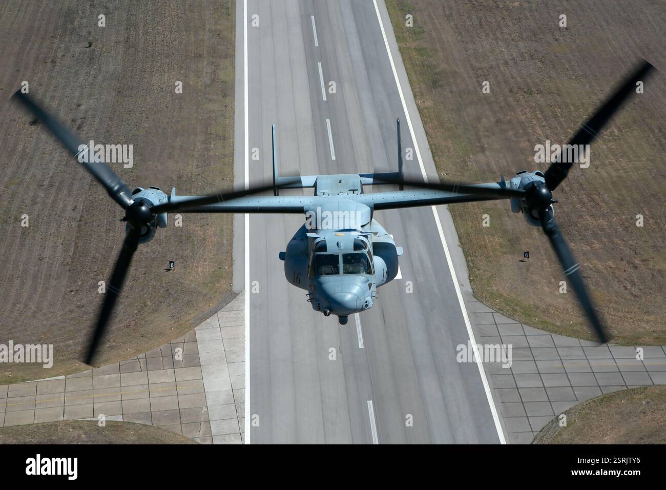 U.S. Marine Corps MV-22 Osprey: Tiltrotor aircraft with Rolls-Royce AE ...