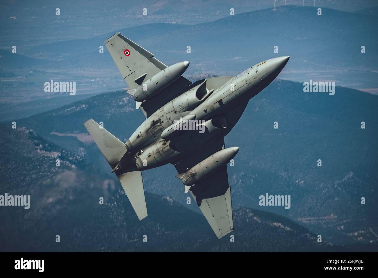 Italian Air Force M-346: Advanced jet trainer with twin Honeywell F124 ...