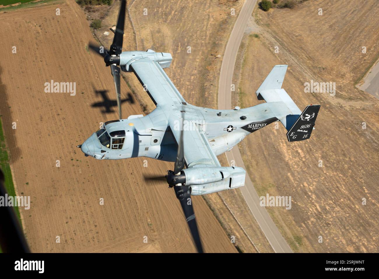 Marines OV-22 Osprey performing a training exercise. Tilt-rotor ...