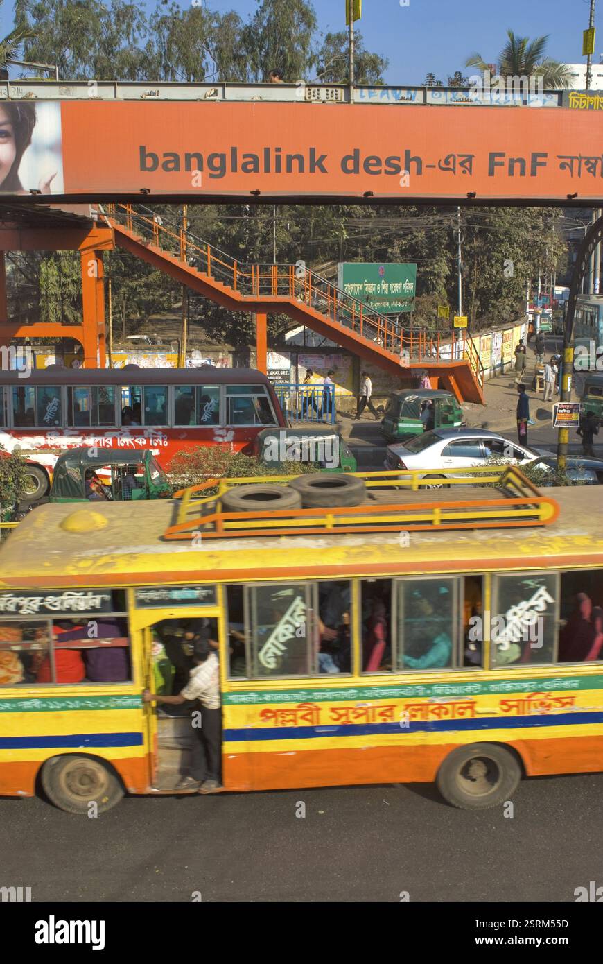 Traffic on road foot over bridge Mirpur road, Dhanmondi, Dhaka ...