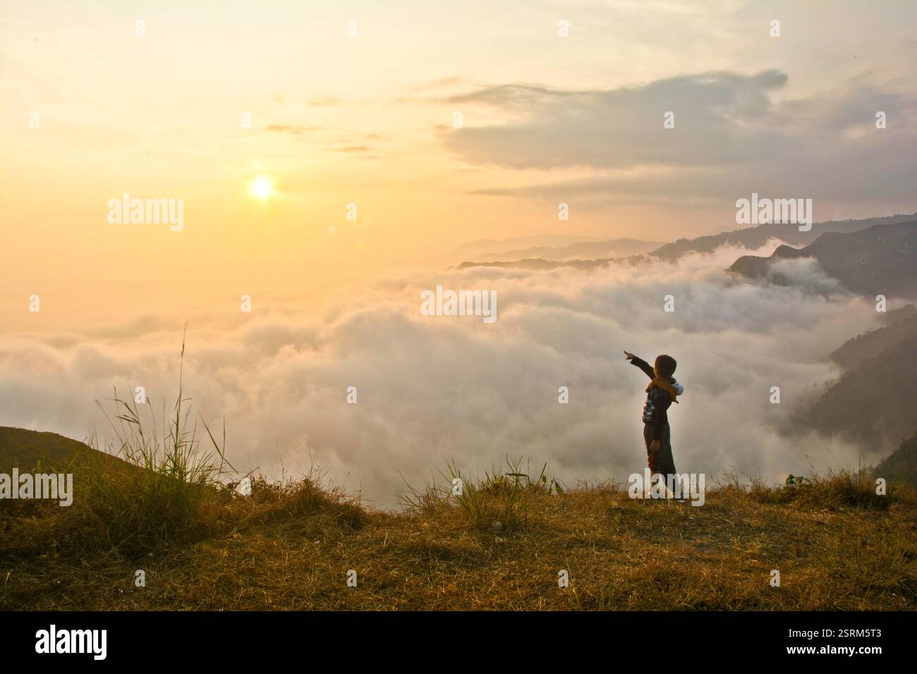 Child sea sunset hi-res stock photography and images - Alamy