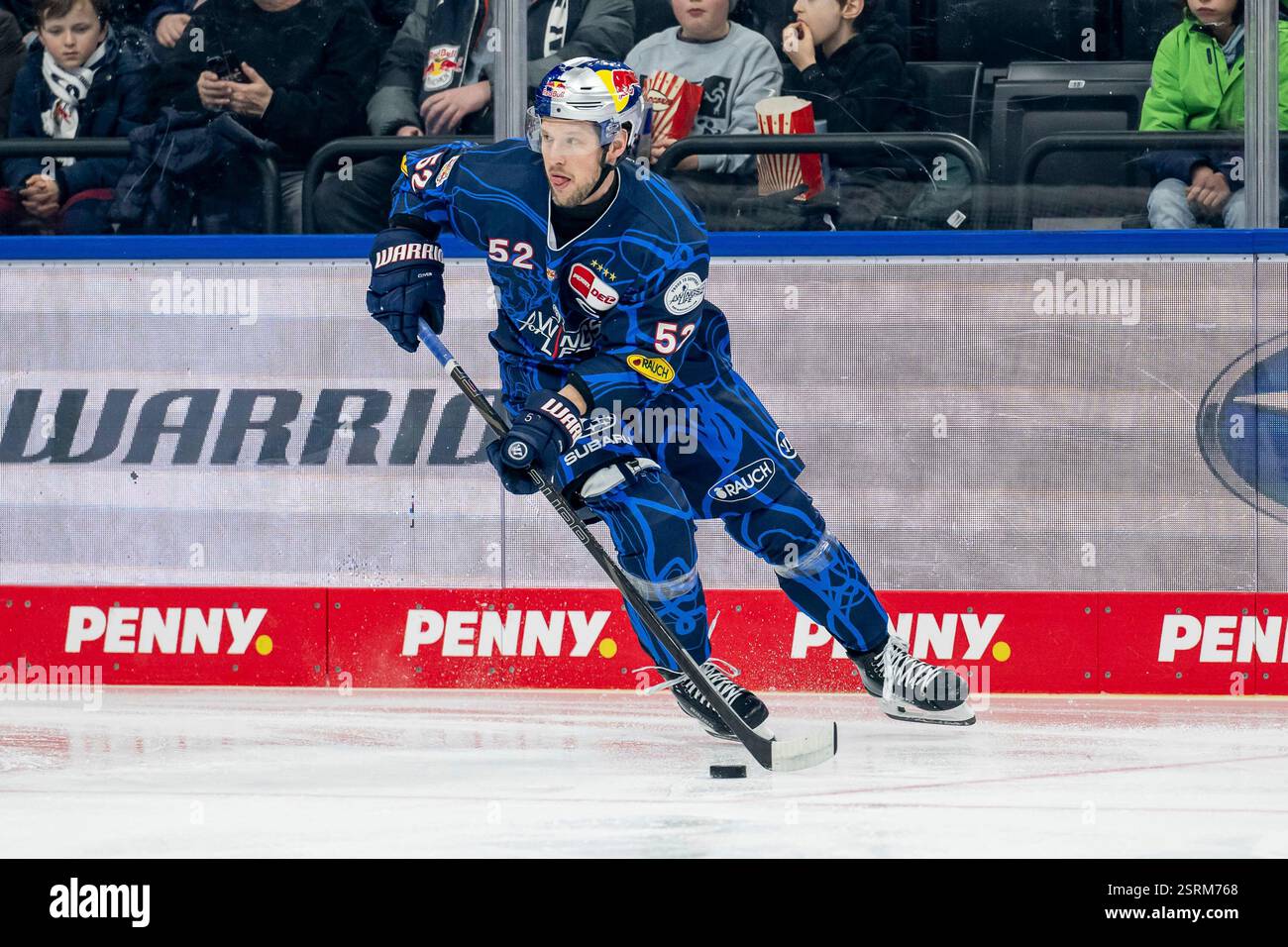 Patrick Hager (EHC Red Bull Muenchen, #52). GER, EHC Red Bull Muenchen ...