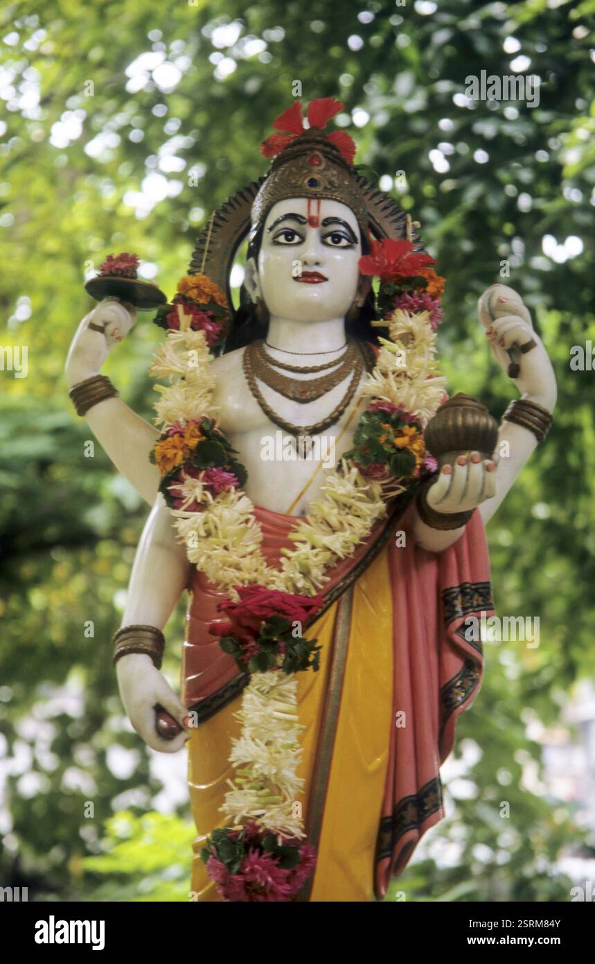 Statue of dhanvantari God of Ayurveda Stock Photo - Alamy