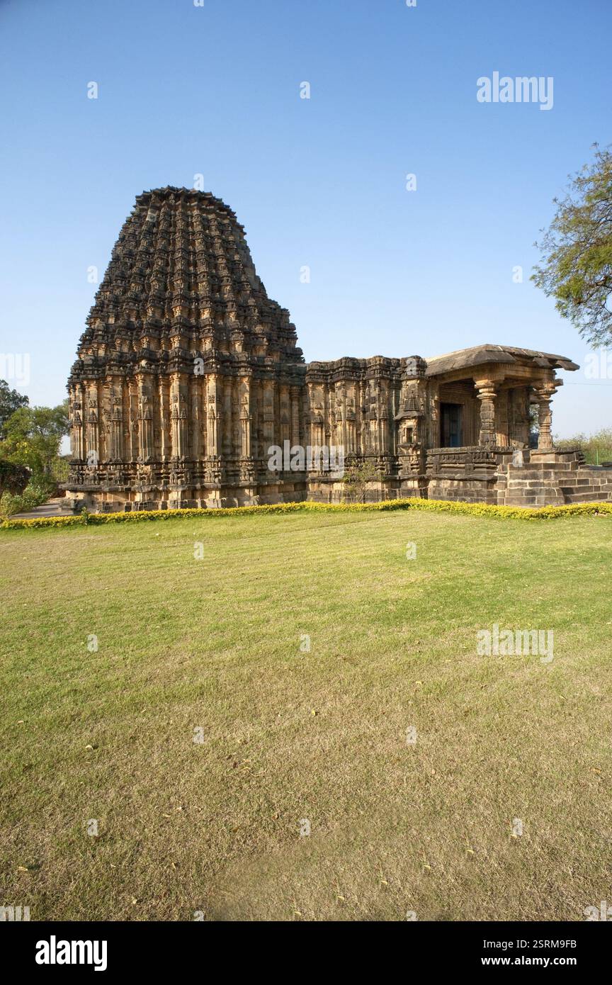 Dodda basappa temple chalukya architecture at dambal, Gadag, Karnataka ...