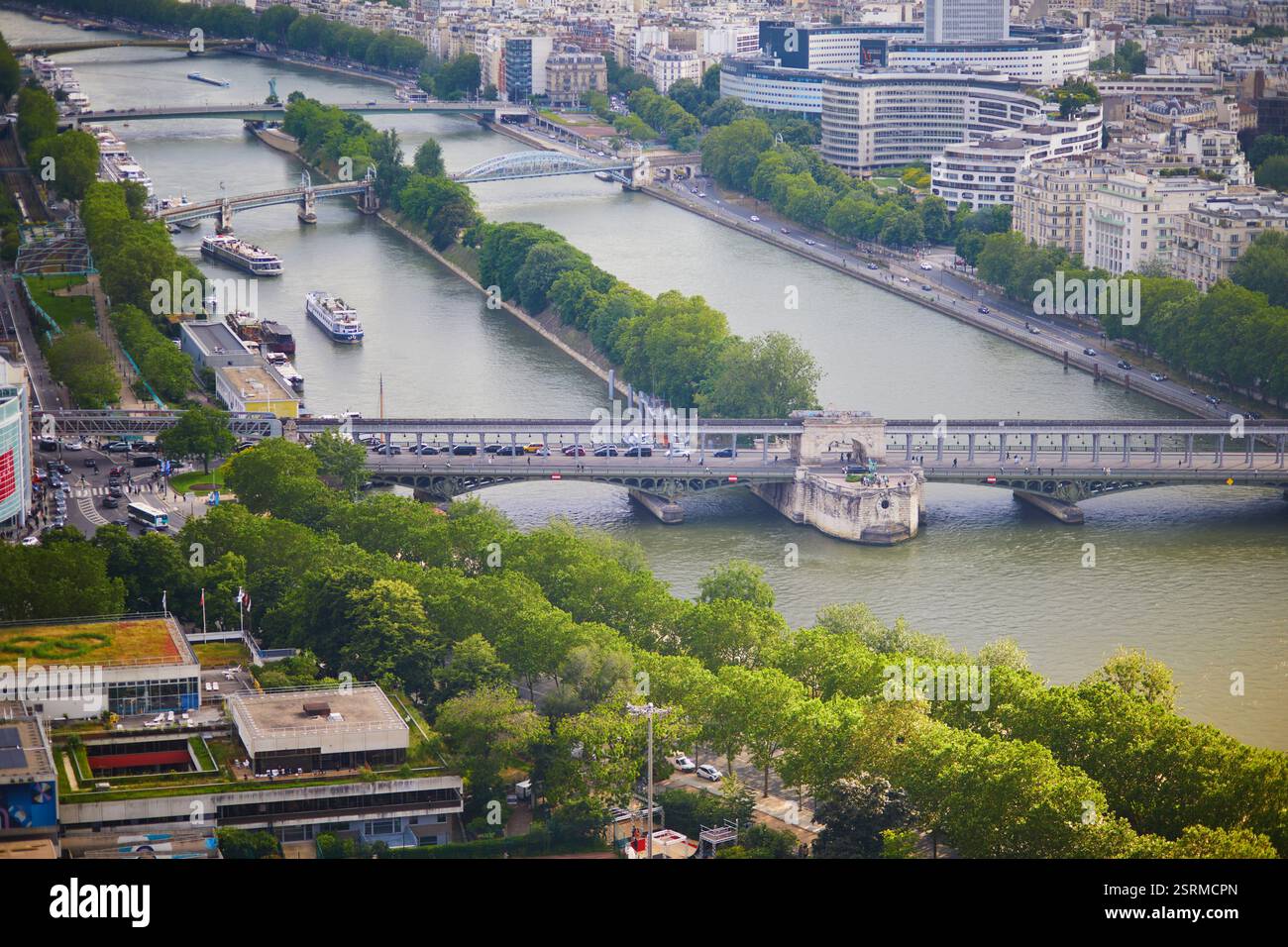 Aerial scenic view of the river Seine with Bir-Hakeim bridge with ...