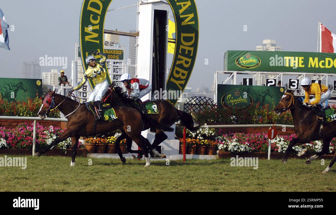 Horse racing, Mahalaxmi Race Course, Mumbai, Maharashtra, India, Asia ...
