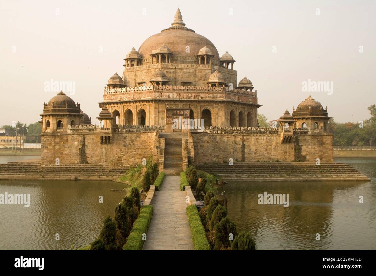 Sher shah suri tomb in Sasaram, Bihar, India, Asia Stock Photo - Alamy