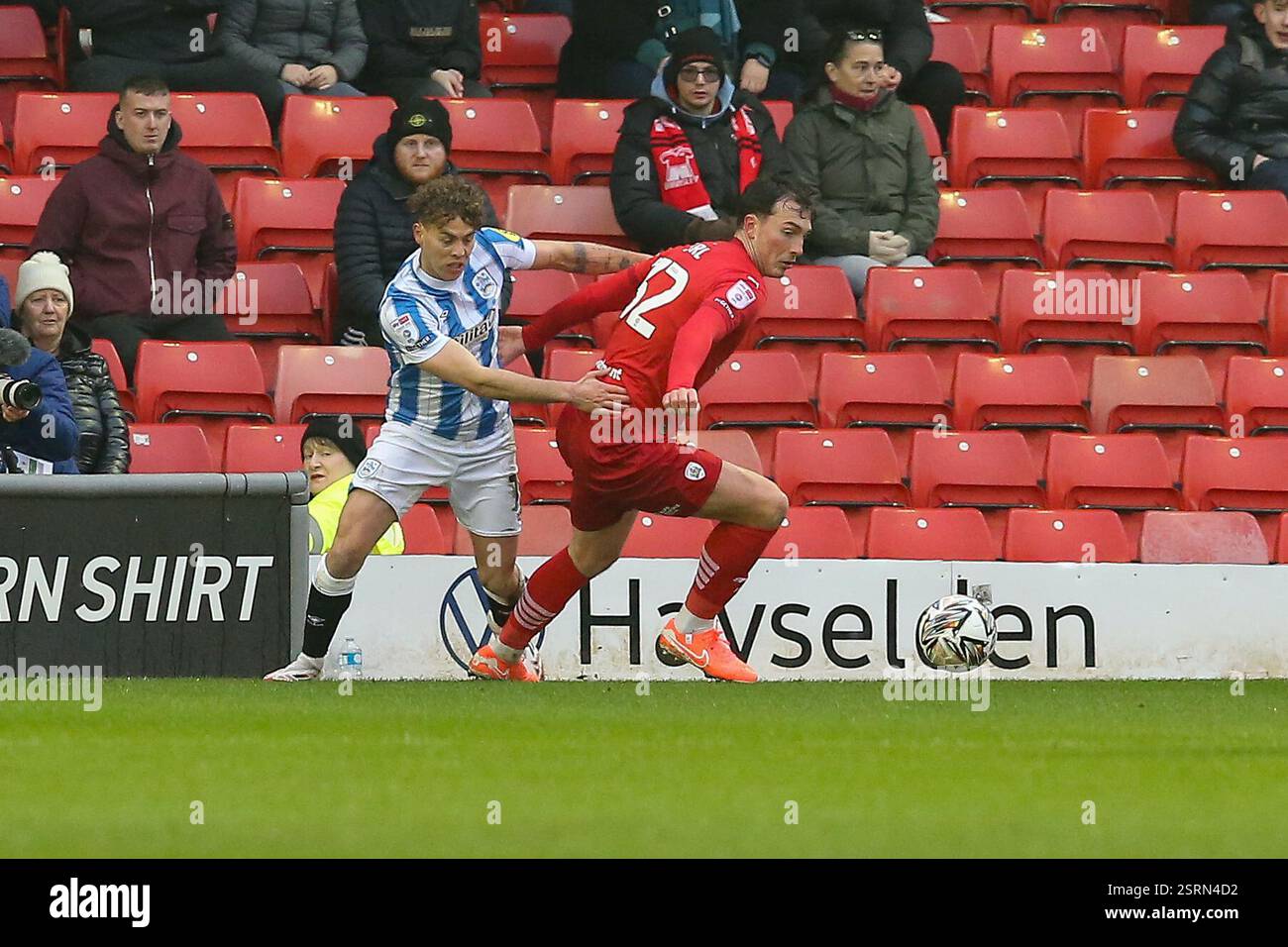 Oakwell Stadium, Barnsley, England - 15th February 2025 Josh Earl (32 ...