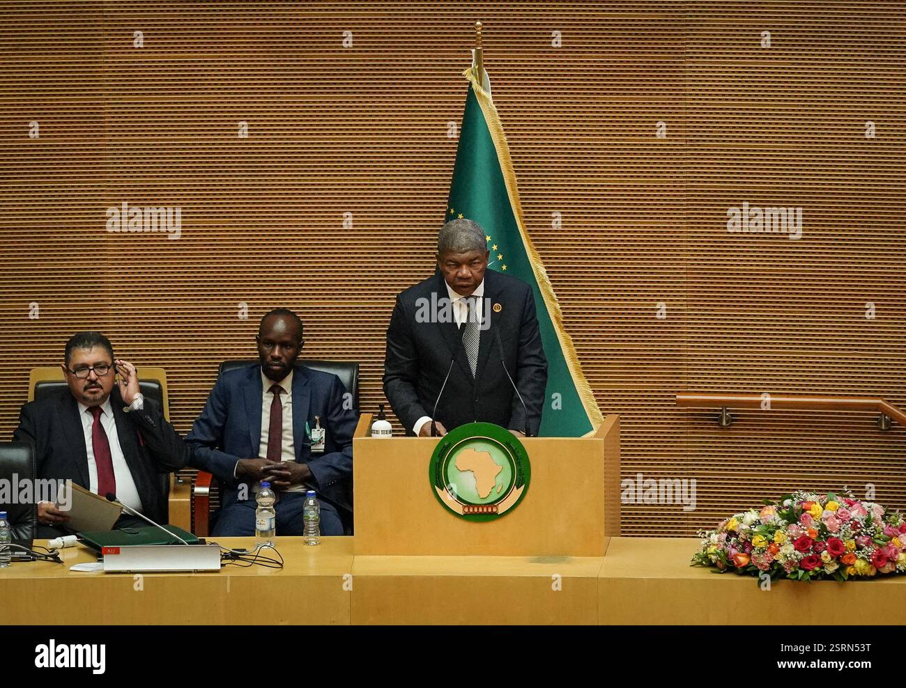 (250216) -- ADDIS ABABA, Feb. 16, 2025 (Xinhua) -- Angolan President ...