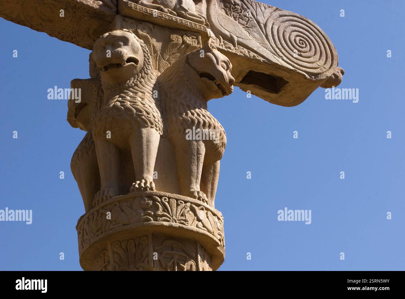 Ashoka stambh four lions on pillar, Sanchi, Madhya Pradesh, India, Asia ...
