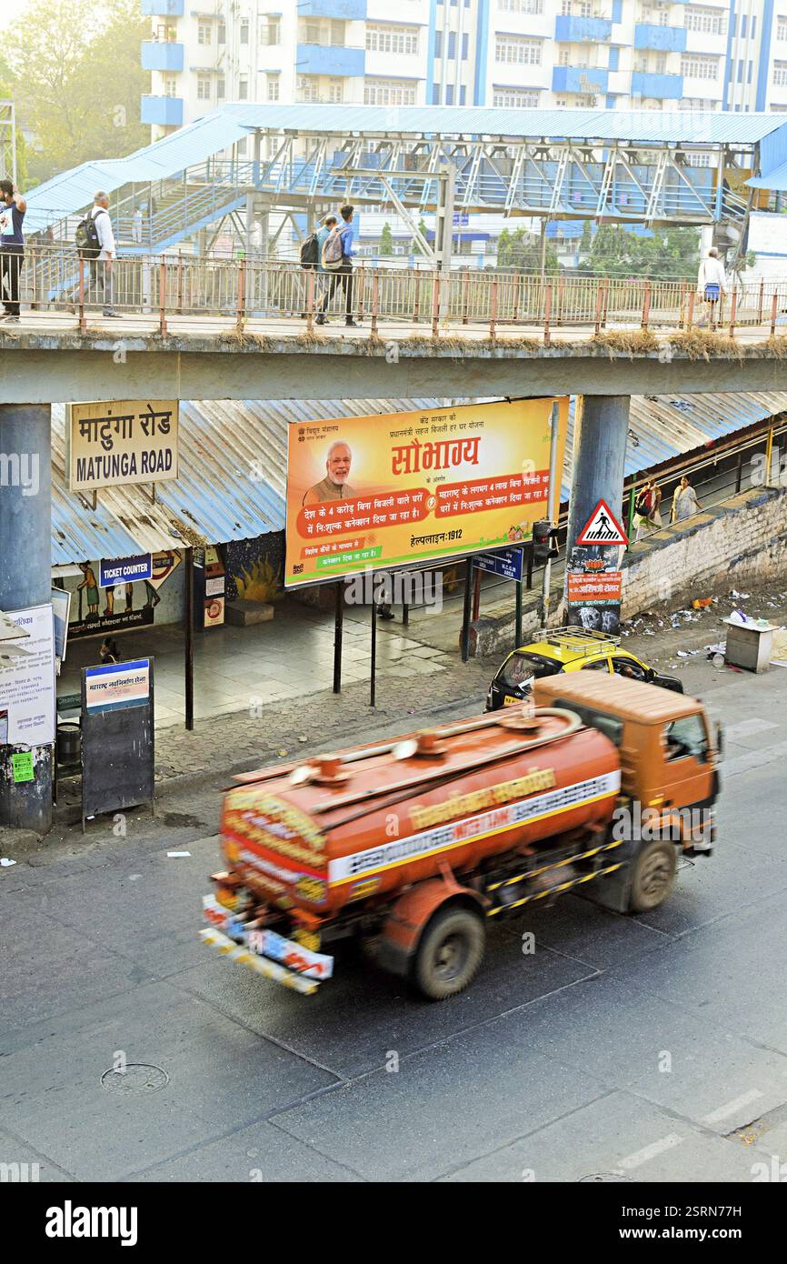 Matunga Road Railway Station entrance, Mumbai, Maharashtra, India, Asia ...