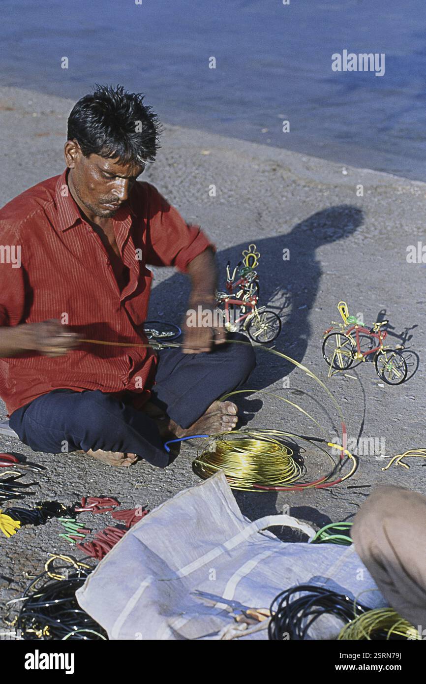 Small cycles hi-res stock photography and images - Alamy