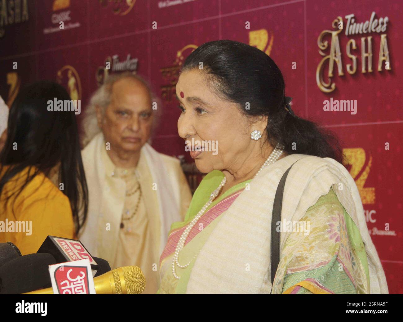 Bollywood singer Asha Bhosle musical concert Timless Asha organised by ...