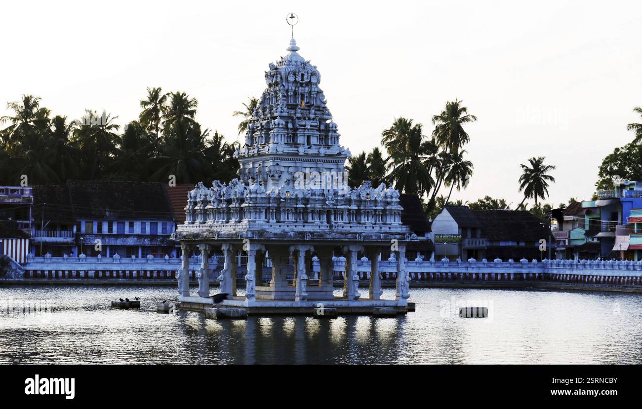 Holy tank sri arulmigu thanumalayan temple, Kanyakumari, tamil nadu ...