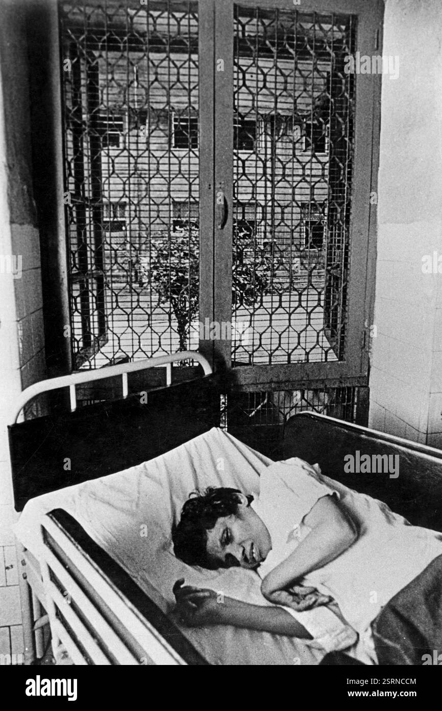 Aruna shanbaug in KEM hospital, Mumbai, Maharashtra, India, Asia, 1980 ...