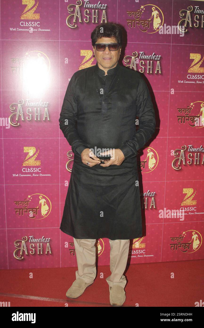 Bollywood actor Arjun Feroz Khan musical concert Timless Asha organised ...
