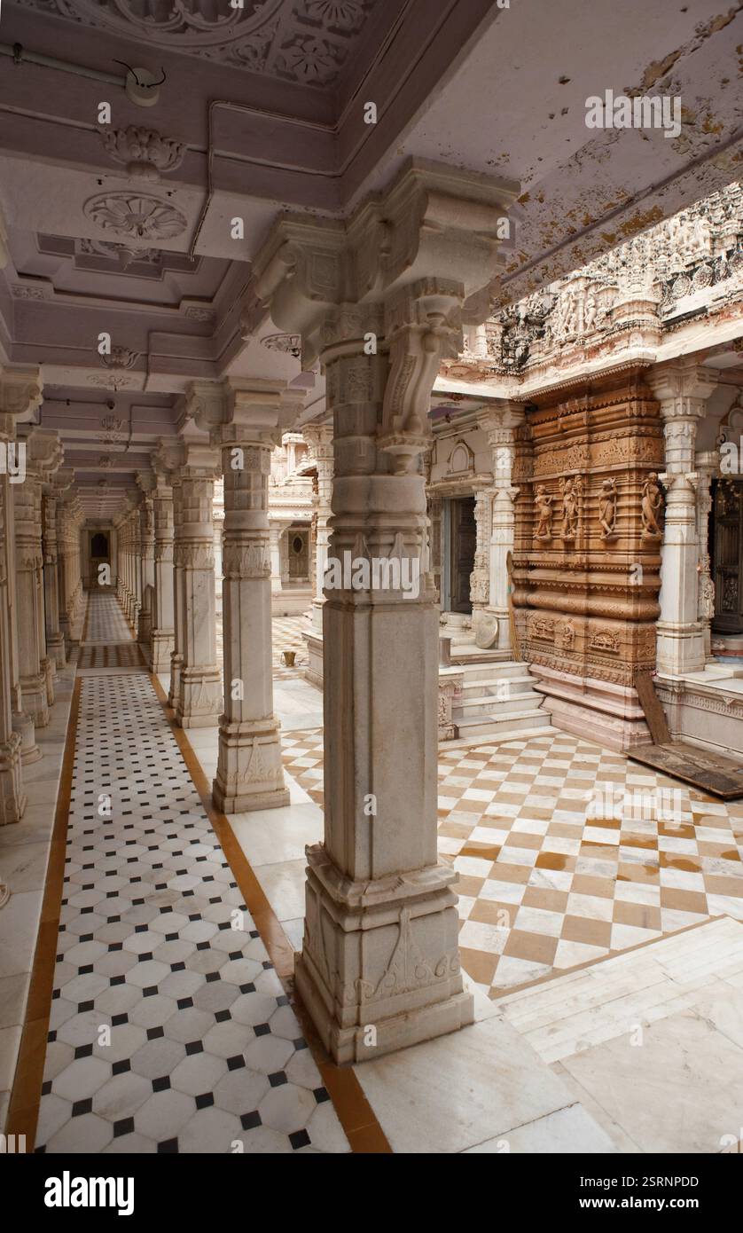 Marble corridor in panchasara parasvanath jain temple, Patan, Gujarat ...