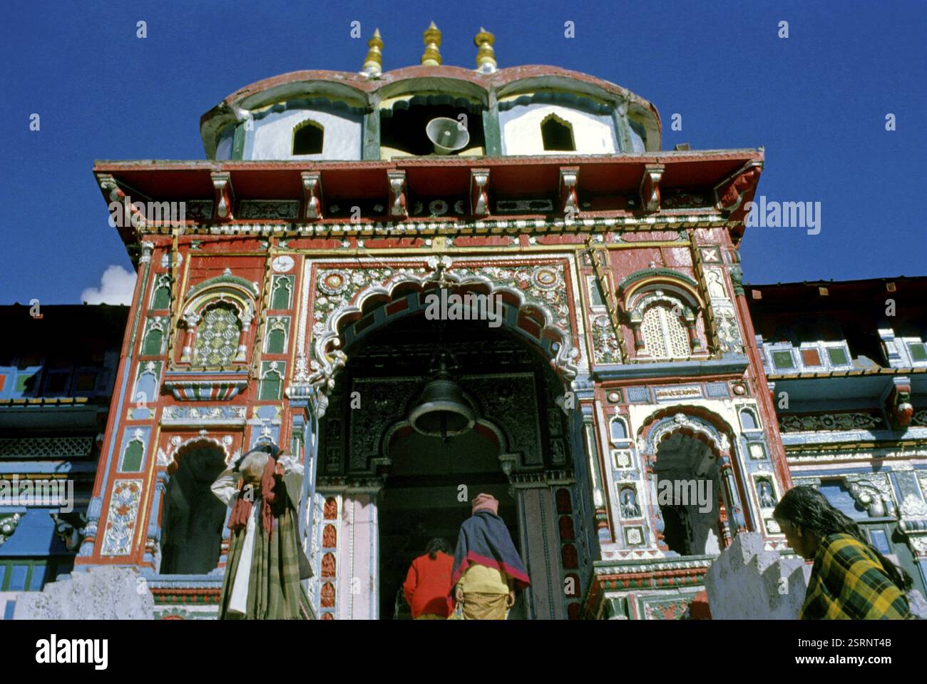 Badrinath temple, Uttaranchal, india Stock Photo - Alamy