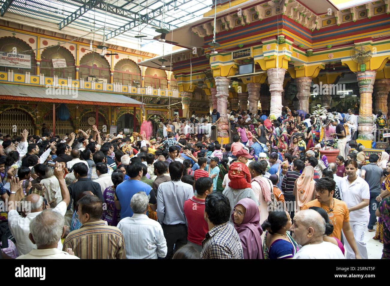 Devotees in dwarkadheesh temple, mathura, uttar pradesh, india, asia ...