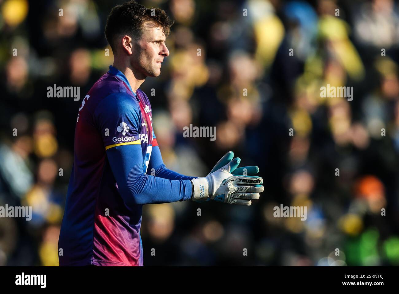 Brussels, Belgium. 15th Feb, 2025. Mechelen's goalkeeper Ortwin De Wolf ...