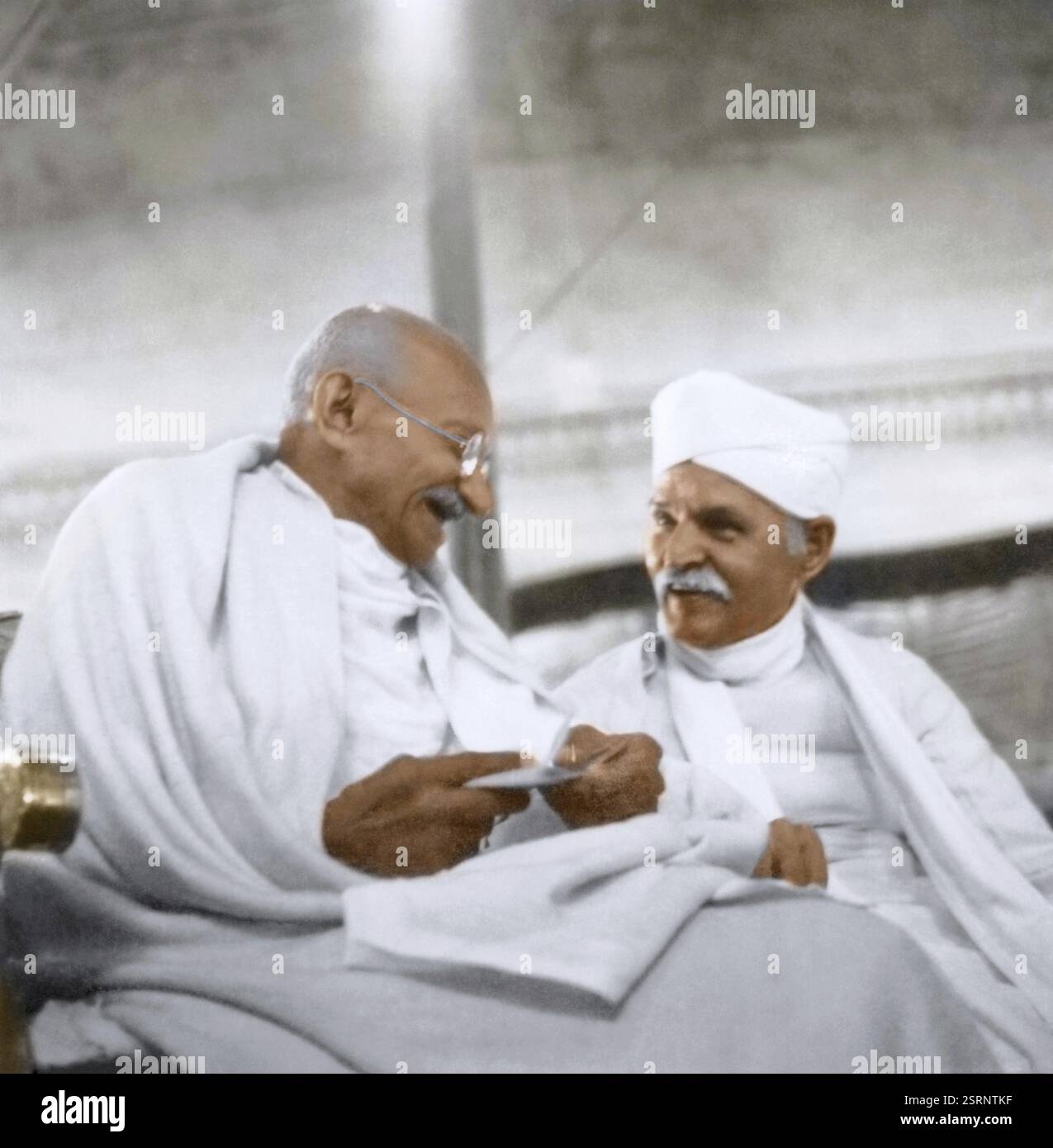 Mahatma gandhi madan mohan malaviya banaras hindu university hi-res ...