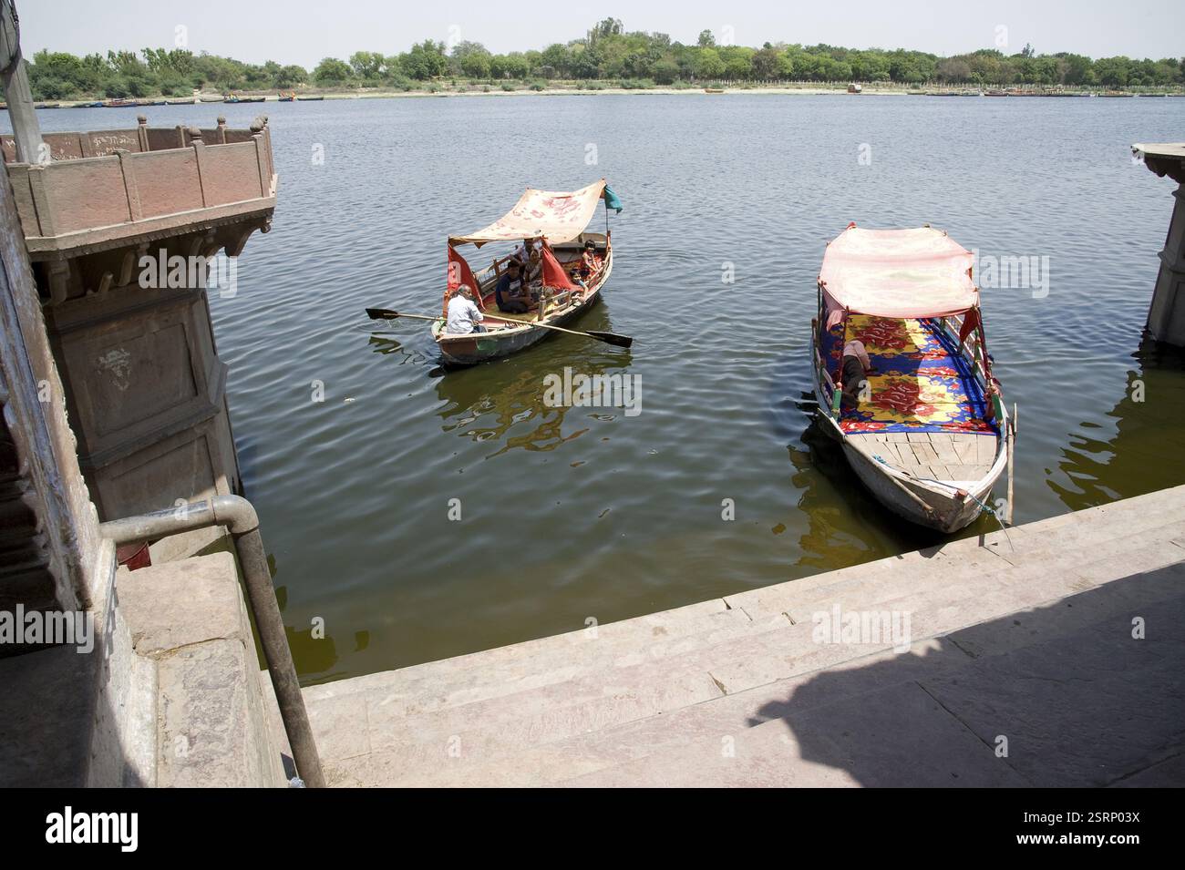 Vishram ghat in mathura, uttar pradesh, india, asia Stock Photo - Alamy
