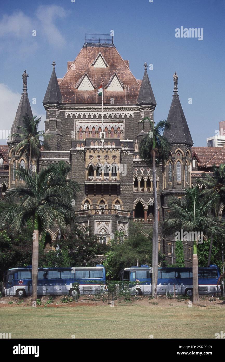 Mumbai law courts hi-res stock photography and images - Alamy