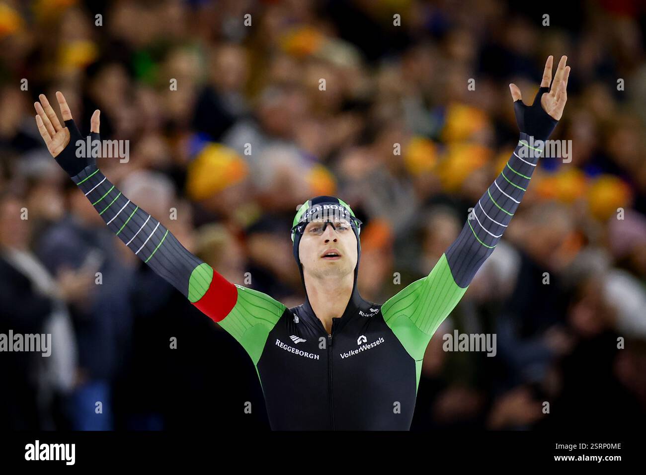 HEERENVEEN - Jenning de Boo in action on the men's 1000 meters during ...