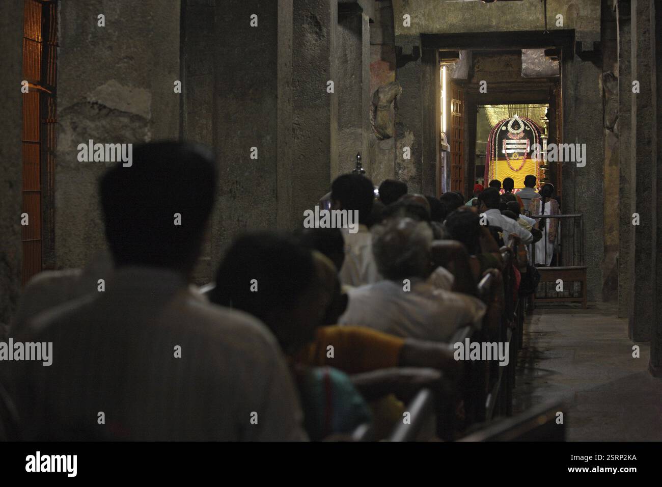 Huge shivlinga of Brihadishwara Temple Vishwakarma Tamilnadu India ...
